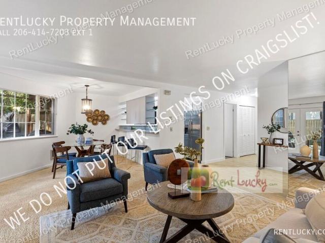 2 BR, 2 BA Apartment 12003 100th Ave NE, Kirkland, WA 98034