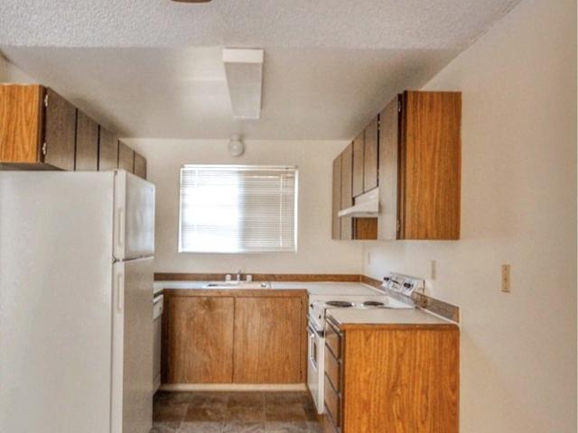 2 BR, 2 BA Apartment 1201 Del Mar Court Unit 1219D, Richland, WA 99354