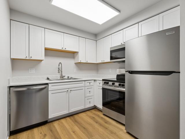 2 BR, 2 BA Apartment 120 SE Everett Mall Way Unit C0122, Everett, WA 98208