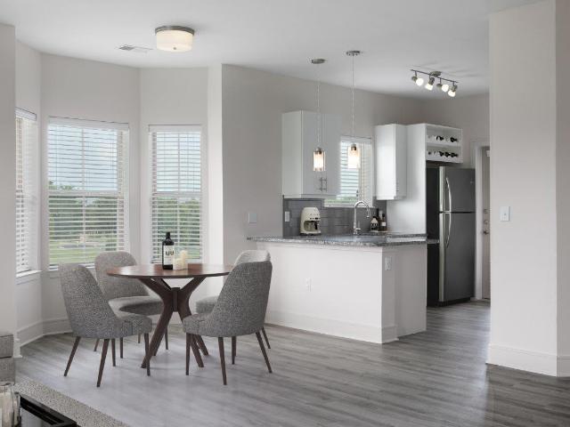 2 BR, 2 BA Apartment 12100 S Pflumm Road Unit 09104, Olathe, KS 66062