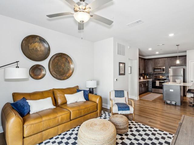 2 BR, 2 BA Apartment 1210 East Olive Road Unit 321, Pensacola, FL 32514