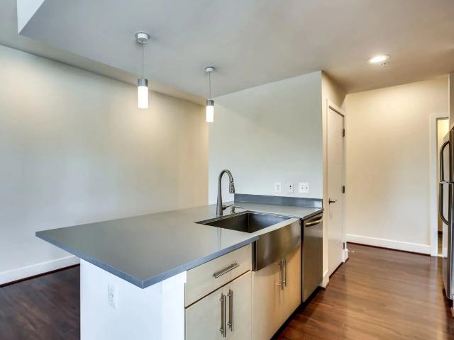 2 BR, 2 BA Apartment 1212 S East Ave Unit 315, Baltimore, MD 21224
