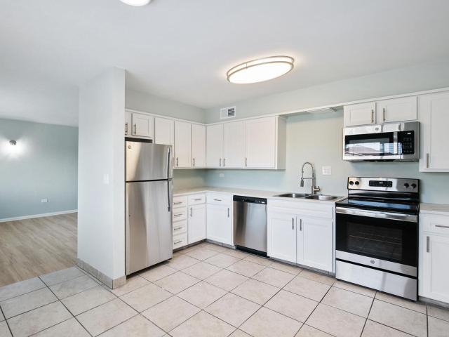 2 BR, 2 BA Apartment 1216 Pierce Street, Lakewood, CO 80214