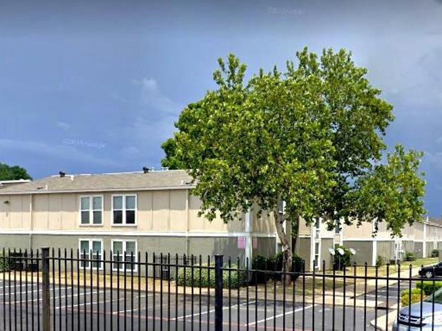 2 BR, 2 BA Apartment 1220 North Masters Drive Unit 246, Dallas, TX 75217