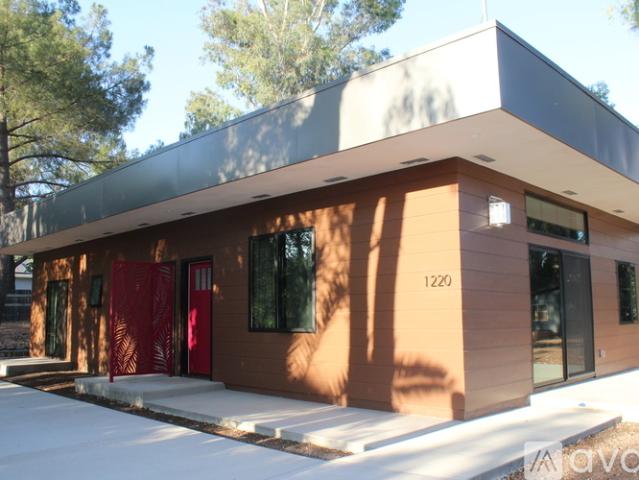2 BR, 2 BA Apartment 1220 Rancho Drive, Ojai, CA 93023