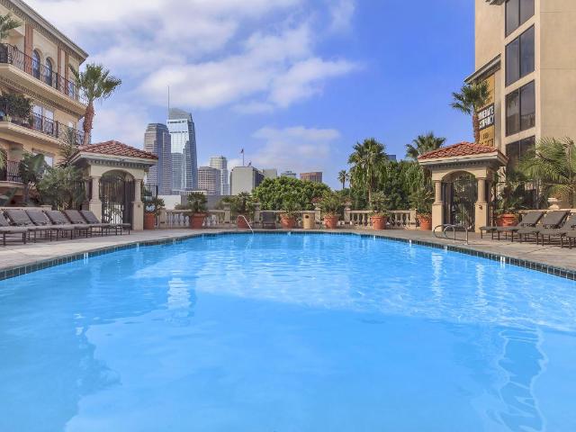 2 BR, 2 BA Apartment 1221 West 3rd Street Unit 141, Los Angeles, CA 90017