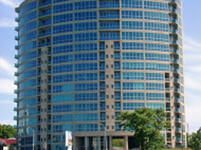 2 BR, 2 BA Apartment 1225 Riverside Dr W Unit 403, Windsor, ON N9A 0A2