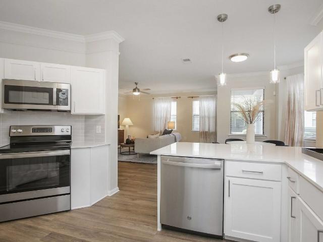 2 BR, 2 BA Apartment 12400 Shadow Creek Pkwy Unit 1004, Pearland, TX 77584