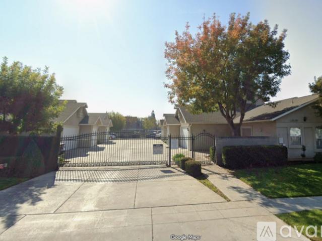 2 BR, 2 BA Apartment 1249 W Spruce Ave, Unit 1249, Fresno, CA 93650