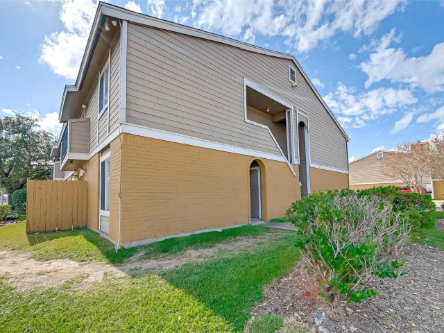 2 BR, 2 BA Apartment 12507 Ashford Meadow Drive, Houston, TX 77082