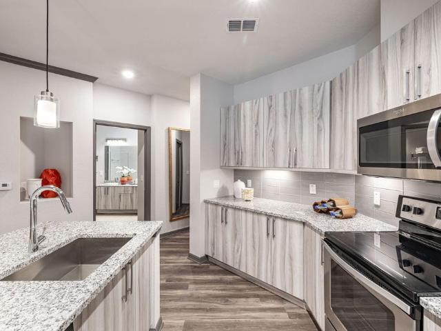 2 BR, 2 BA Apartment 12501 Honore Avenue Unit 101, Sarasota, FL 34238