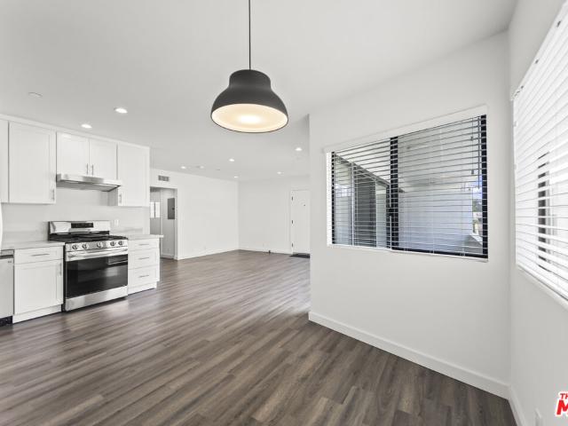 2 BR, 2 BA Apartment 1254 9th Street, Santa Monica, CA 90401