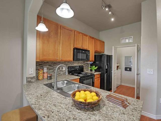 2 BR, 2 BA Apartment 12601 Galleria Cir, Bee Cave, TX 78738