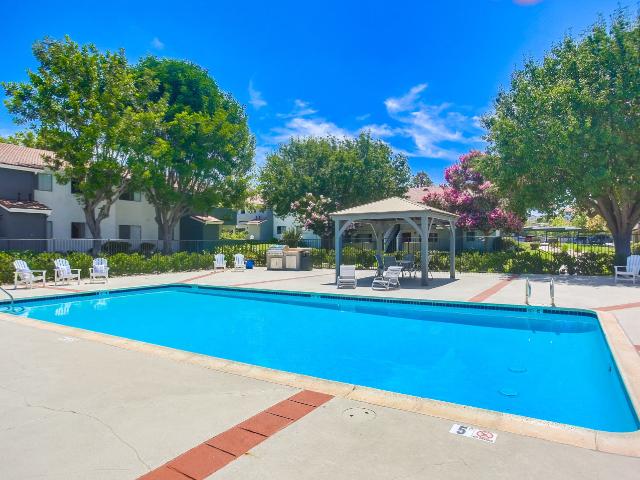 2 BR, 2 BA Apartment 1280 North Citrus Avenue Unit 35, Vista, CA 92084