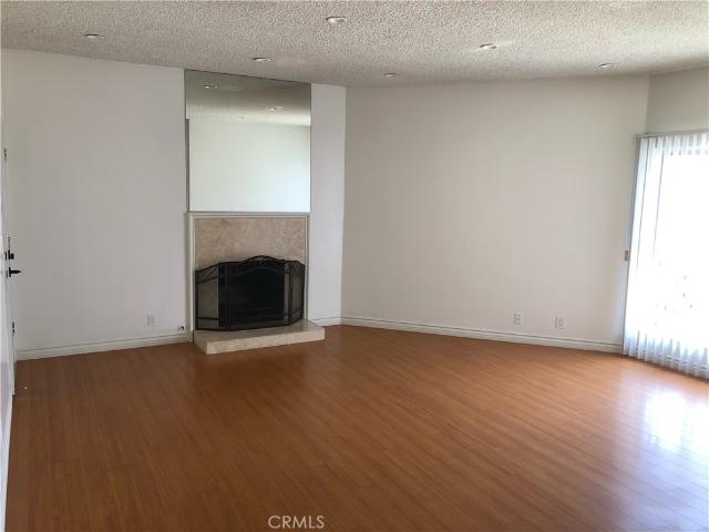 2 BR, 2 BA Apartment 12849 Bloomfield St, Studio City, CA 91604