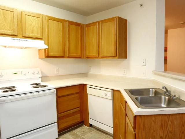 2 BR, 2 BA Apartment 1288 Pebble Brooke Trail Unit 10 1179 1, Milford, OH 45150