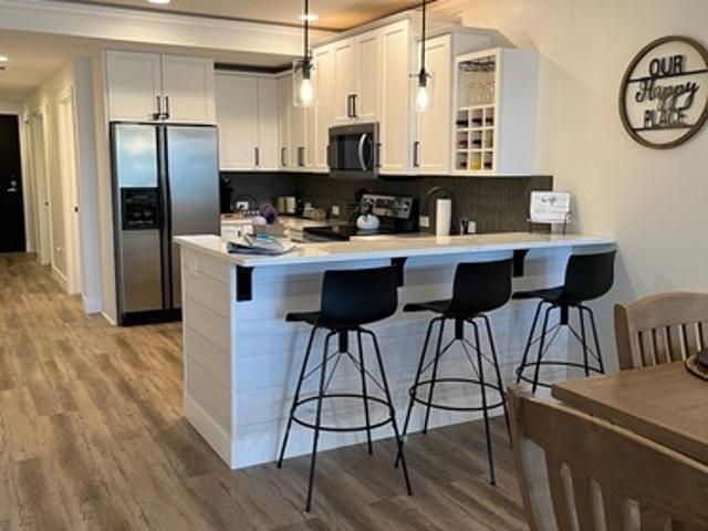 2 BR, 2 BA Apartment 12 Washington Avenue, Unit 6, Grand Haven, MI 49417
