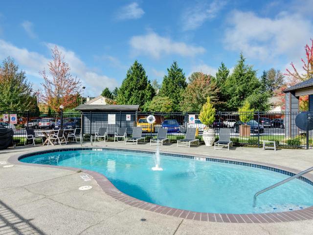 2 BR, 2 BA Apartment 133 124th Street SE Unit C303, Everett, WA 98208