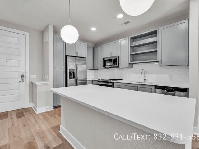2 BR, 2 BA Apartment 13000 S Kirkwood Rd, Stafford, TX 77477