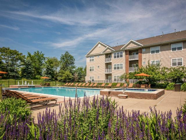 2 BR, 2 BA Apartment 1300 Cook Lane Unit 1137, South Plainfield, NJ 07080