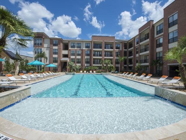 2 BR, 2 BA Apartment 1300 N Post Oak Rd Unit 1 1331, Houston, TX 77055