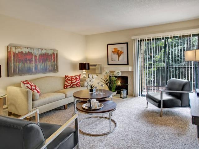 2 BR, 2 BA Apartment 1300 South Puget Drive Unit 307, Renton, WA 98055