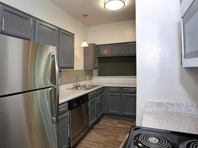 2 BR, 2 BA Apartment 1303 S Main St, Duncanville, TX 75137