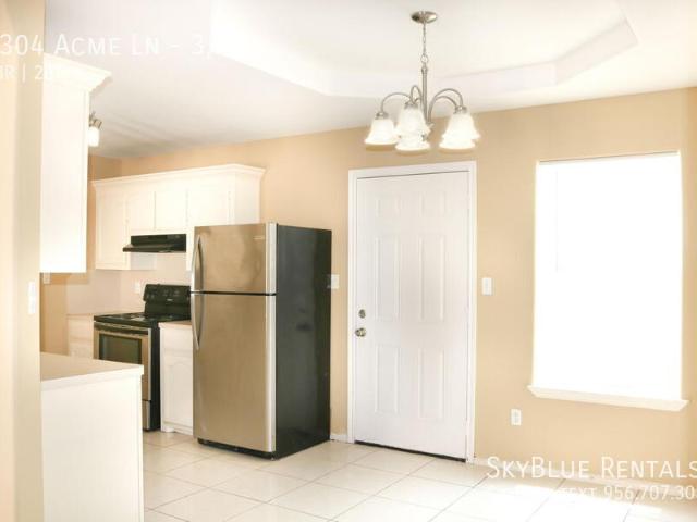 2 BR, 2 BA Apartment 1304 Acme Ln, Edinburg, TX 78541