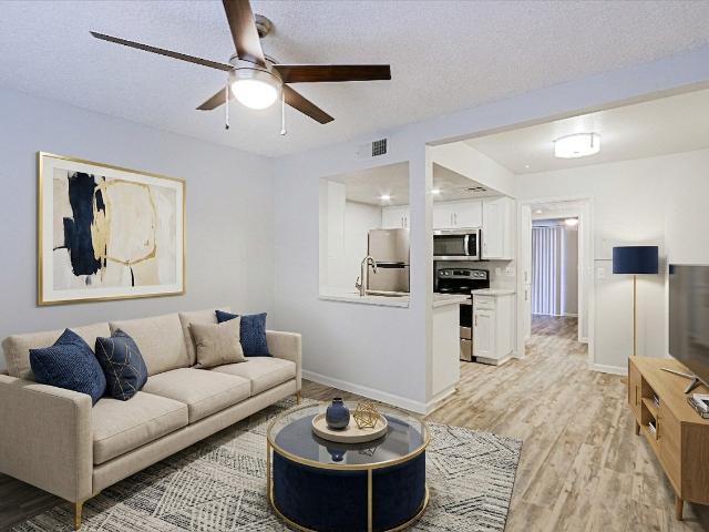2 BR, 2 BA Apartment 130 N 56th Street Unit 302, Mesa, AZ 85205