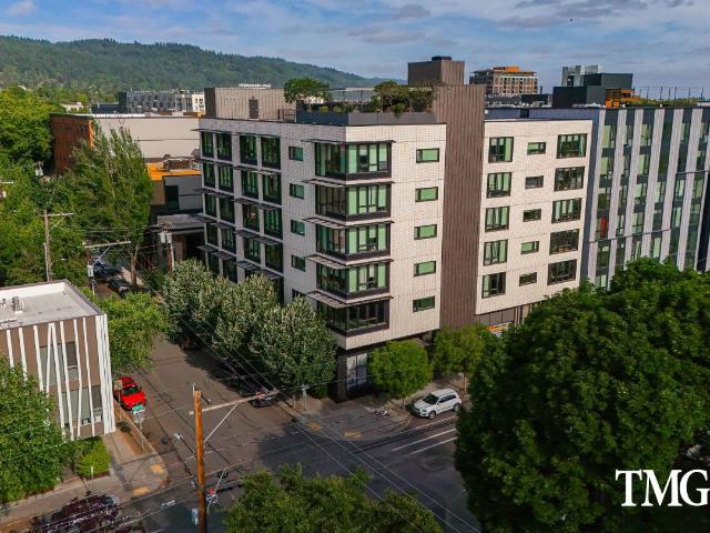 2 BR, 2 BA Apartment 1315 Northwest 19th Avenue Unit 209, Portland, OR 97209