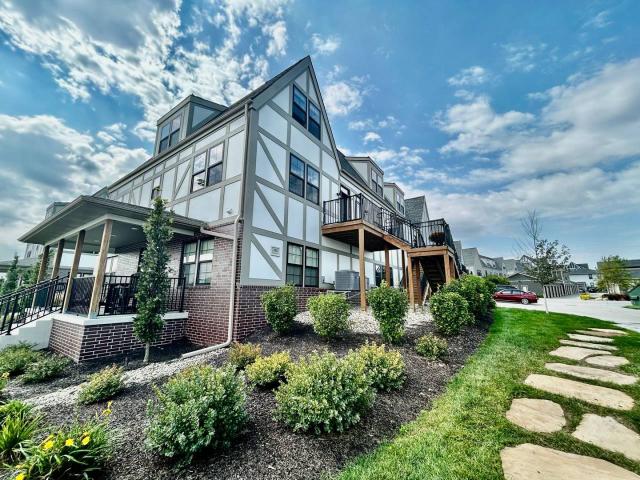 2 BR, 2 BA Apartment 13178 Lincoln Rd Unit 101 Unit 13035 Montauk Court Unit 201 Raised Ranch B1712 HB1 On the View Corridor With Garage, La Vista, NE 68128