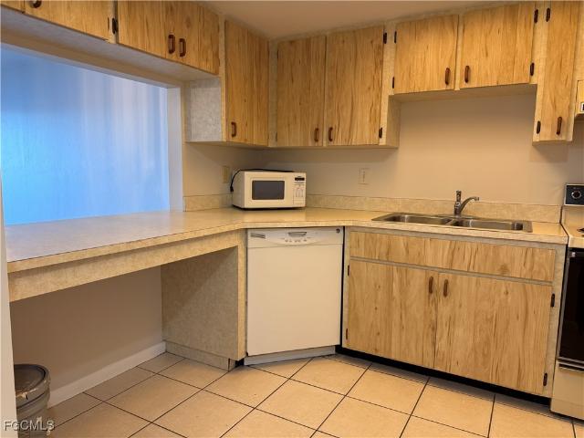 2 BR, 2 BA Apartment 131 Southwest 47th Terrace, Cape Coral, FL 33914