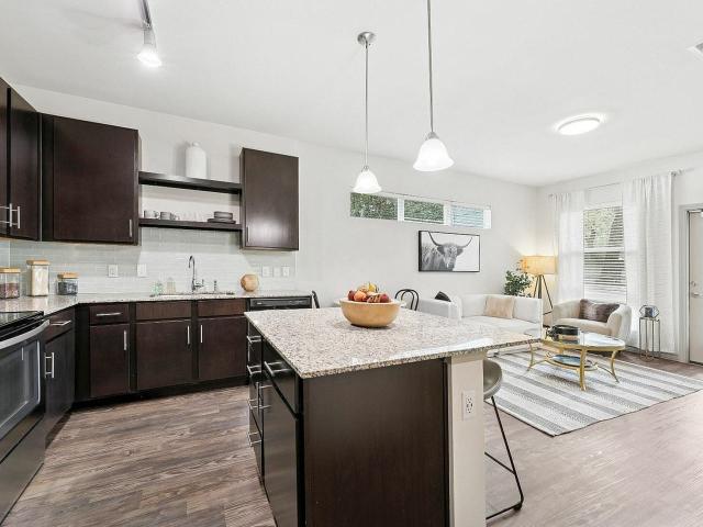 2 BR, 2 BA Apartment 13201 Legendary Dr Unit 8204, Austin, TX 78727