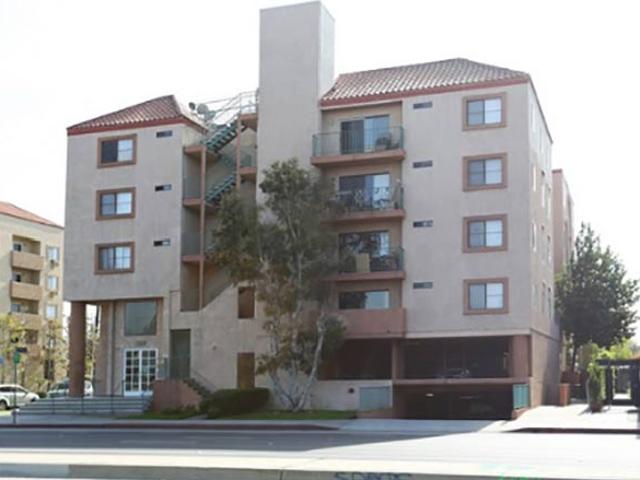 2 BR, 2 BA Apartment 1320 Venice Boulevard Unit 204, Venice, CA 90291