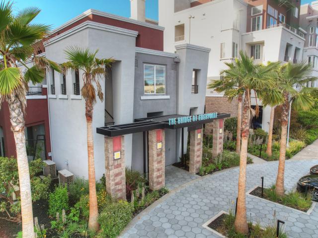 2 BR, 2 BA Apartment 1325 40th St Unit 1E 324, Emeryville, CA 94608