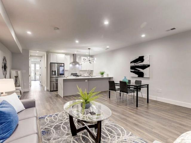 2 BR, 2 BA Apartment 1331 Taylor St NW, Washington, DC 20011