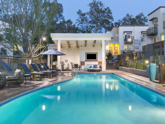 2 BR, 2 BA Apartment 137 Riviera Dr Unit 139 21, Los Gatos, CA 95032