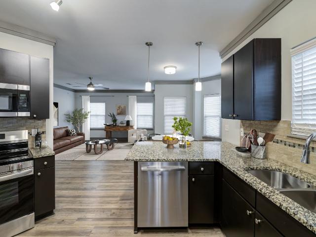 2 BR, 2 BA Apartment 13401 Westgate Street Unit 07209, Overland Park, KS 66213