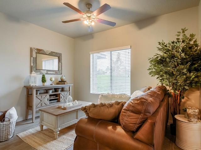 2 BR, 2 BA Apartment 1342 S 950 Unit C208, Clearfield, UT 84015