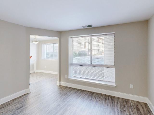 2 BR, 2 BA Apartment 13516 Greencastle Ridge Ter St Unit 202, Burtonsville, MD 20866