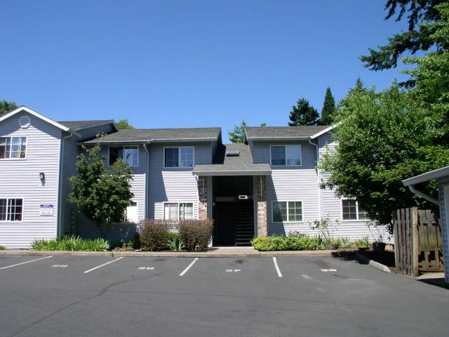 2 BR, 2 BA Apartment 13605 Southeast Division Street Unit 103, Portland, OR 97236