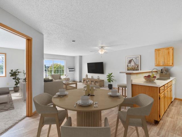 2 BR, 2 BA Apartment 13600 Commerce Boulevard Unit 0109, Rogers, MN 55374