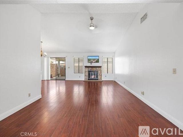 2 BR, 2 BA Apartment 1368 Randolph Circle, Unit 1368 Randolph Cr San Jacinto, CA 92583