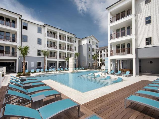 2 BR, 2 BA Apartment 13723 Atlantic Boulevard Unit 301, Jacksonville, FL 32225
