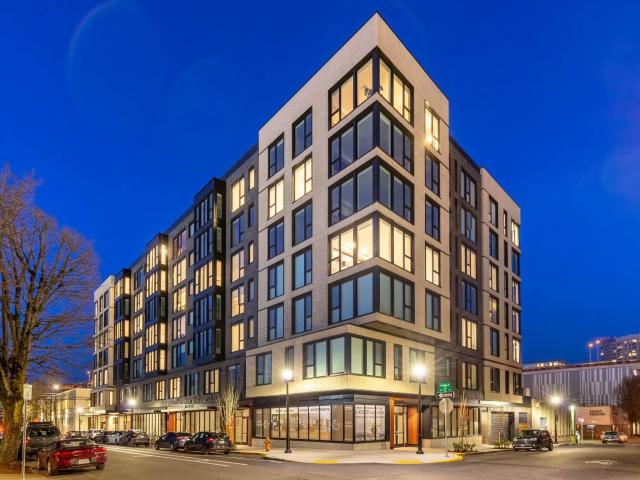 2 BR, 2 BA Apartment 1378 Northwest 18th Avenue Unit 705, Portland, OR 97209