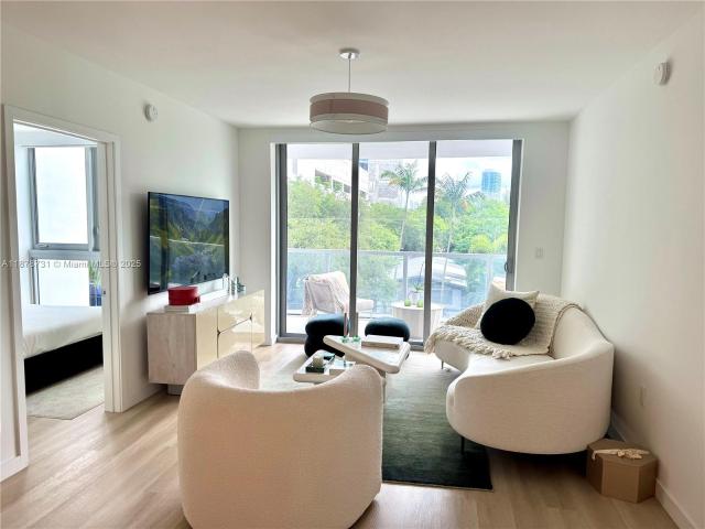 2 BR, 2 BA Apartment 13800 Highland Dr # 307, North Miami Beach FL 33181, North Miami Beach, FL 33181