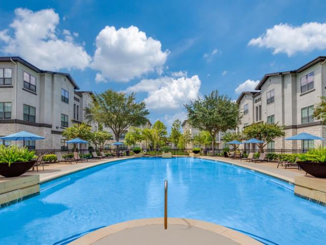 2 BR, 2 BA Apartment 13801 Napoli Drive Unit 2101, Houston, TX 77070