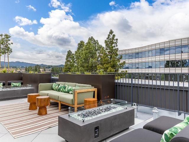 2 BR, 2 BA Apartment 1380 N. California Blvd Unit 302, Walnut Creek, CA 94596