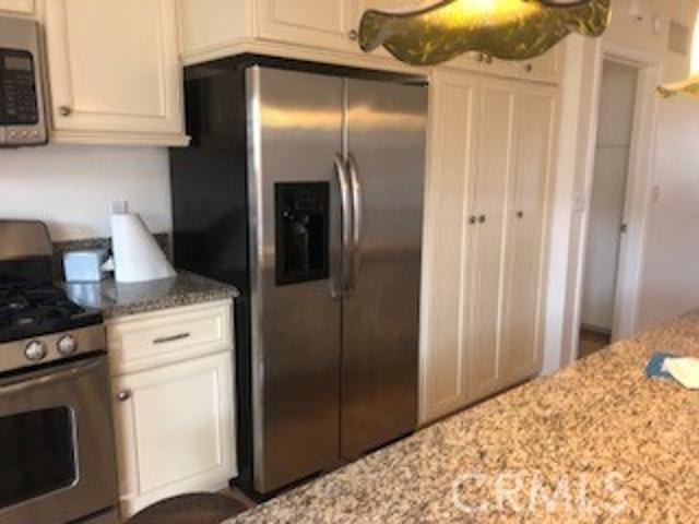 2 BR, 2 BA Apartment 13902 Yorba Street, Tustin, CA 92780