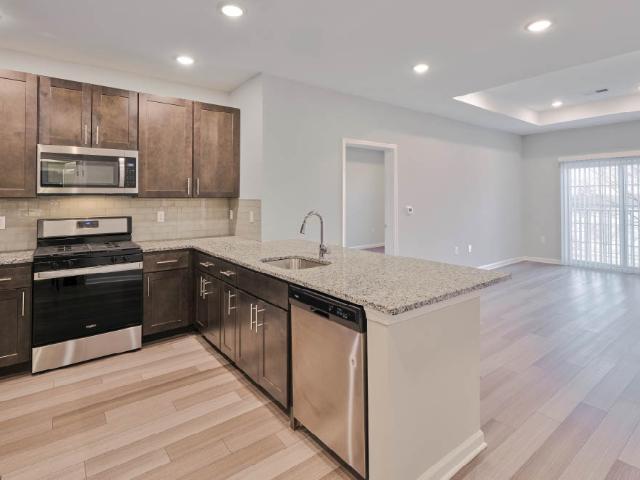 2 BR, 2 BA Apartment 1 East Pearl Street Unit B 301, Burlington, NJ 08016